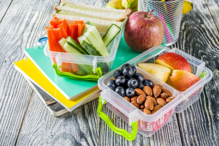 Tako boste šolarjem pripravili zdrav obrok - Mama.Over.Net